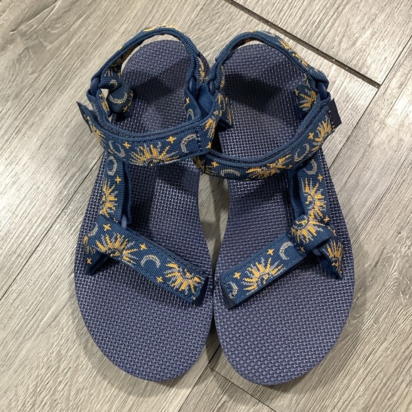 Teva | Shoes | Teva Original Universal Navy Blue Moon Stars Print ...